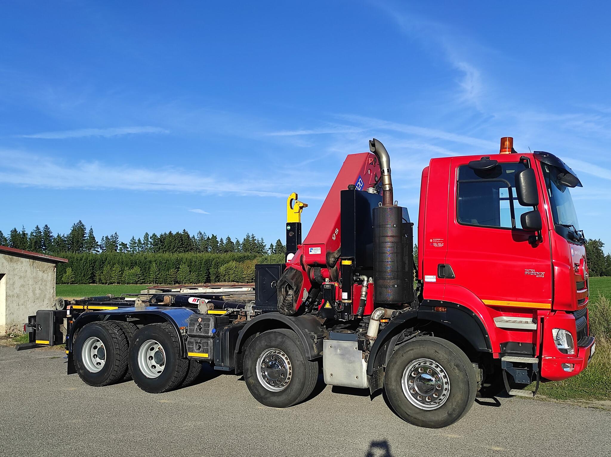 TATRA Phoenix 8x6 - nosič kontejnerů + SILNÁ hydraulická ruka ...
