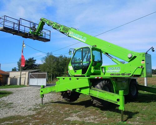 MERLO ROTO 40.25MCSS ( i PRONÁJEM ) / Teleskopický manipulátor ...