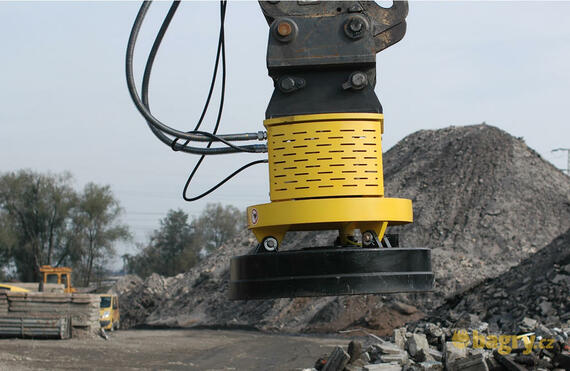 Magnet Atlas Copco HM 2000 urychluje proces magnetizace / Recenze ...