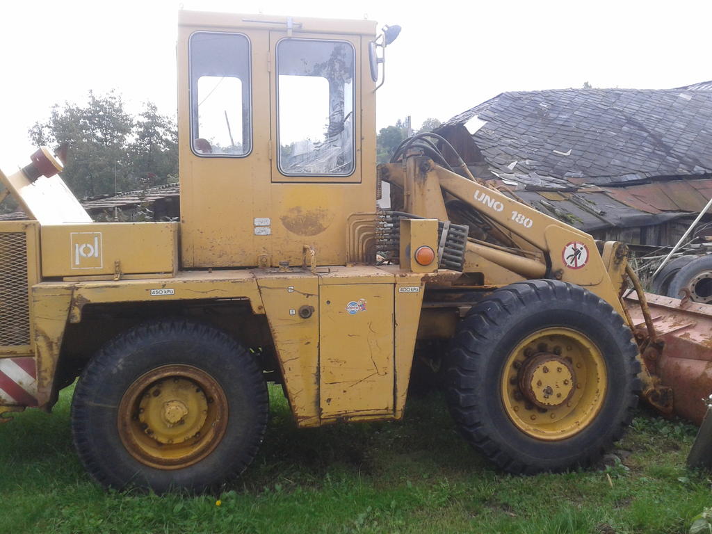 UNO 180 / Stavební stroje / Fórum / bagry.cz - vše o stavebních ...