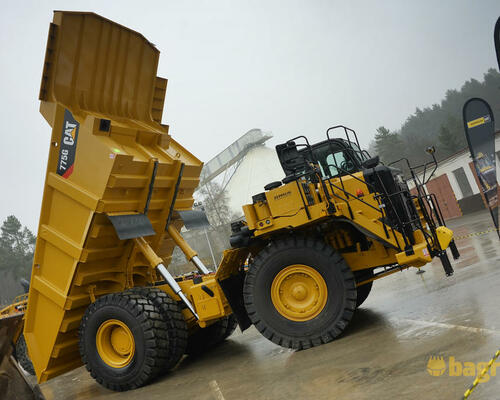 Pevný dampr Cat 775G od společnosti Zeppelin CZ posílil flotilu strojů ...